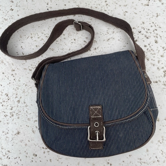 thirty-one | Bags | Thirtyone X 8 Crossbody Purse | Poshmark